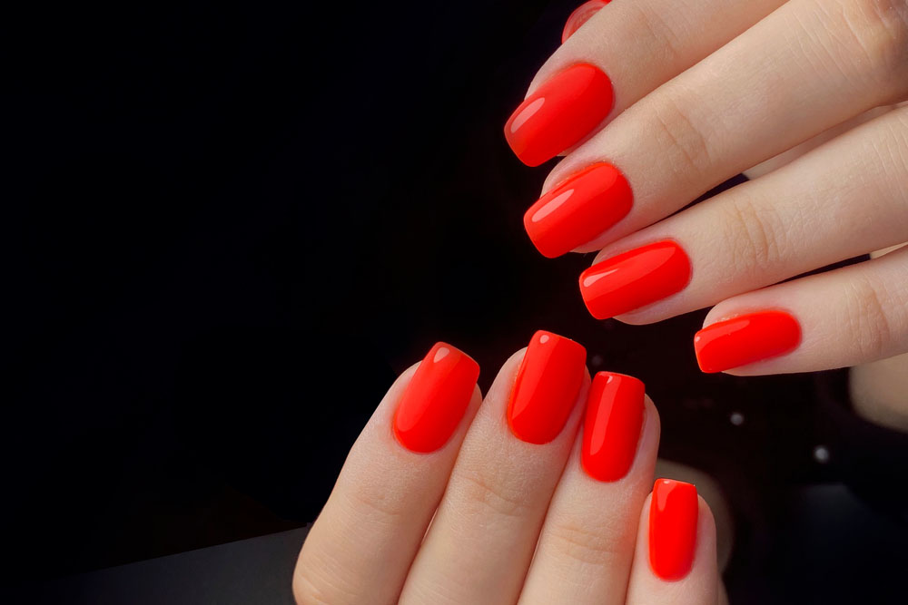 50 de modele de unghii rosii - ForeverLash